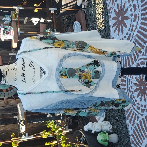 POL | Tops | Pol Oversized Peace Sign Hoodie Sz S | Poshmark